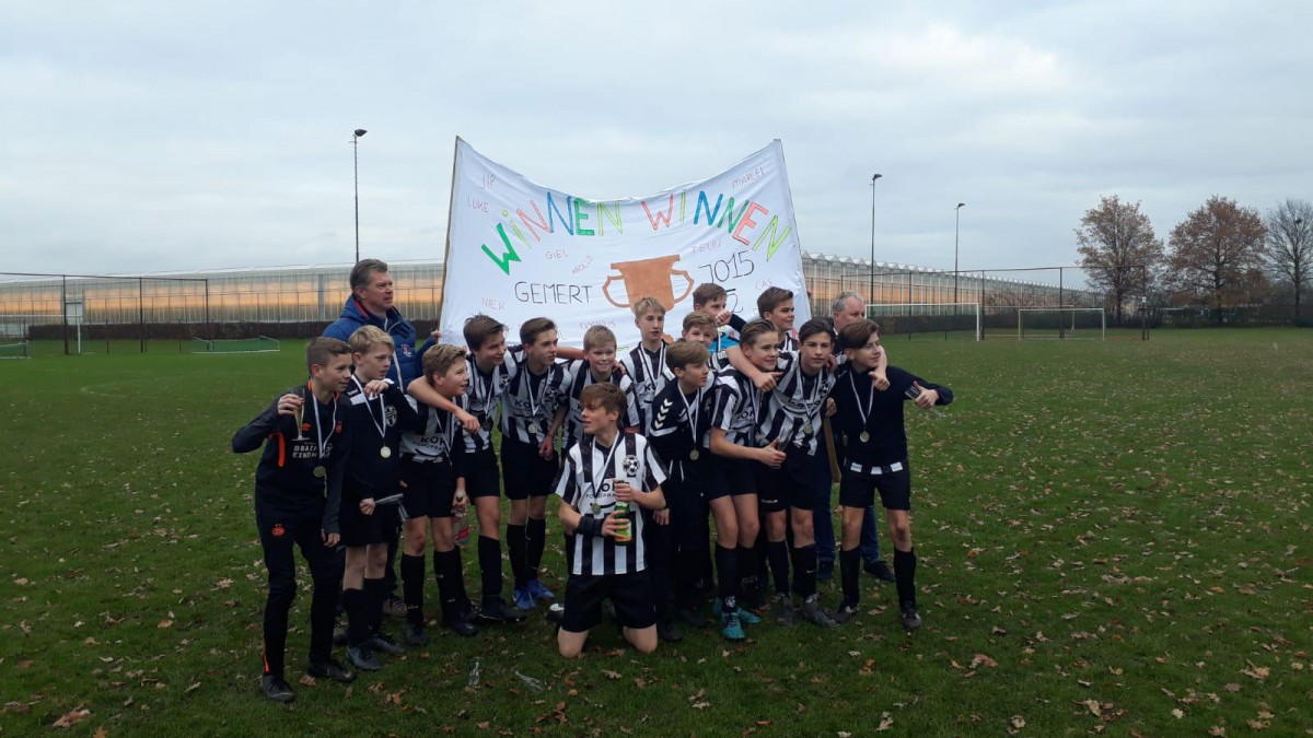 Drie winterkampioenen bij vv Gemert! - Voetbalvereniging Gemert