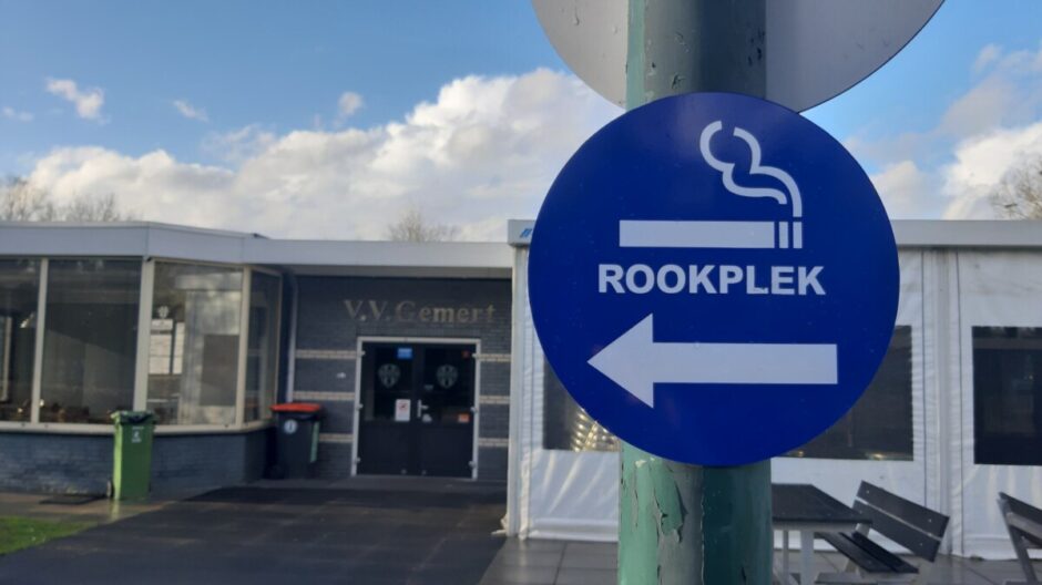 Nieuwe stappen op weg naar rookvrij - Voetbalvereniging Gemert